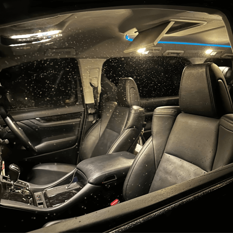 長距離移動に暗い車内は不便！ルームランプは自分でLED化できる？ | KPaPa Garage